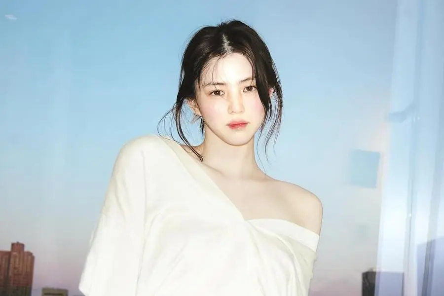 Han So Hee Resmi Ungkap Desain Light Stick Pertamanya - Dairysia