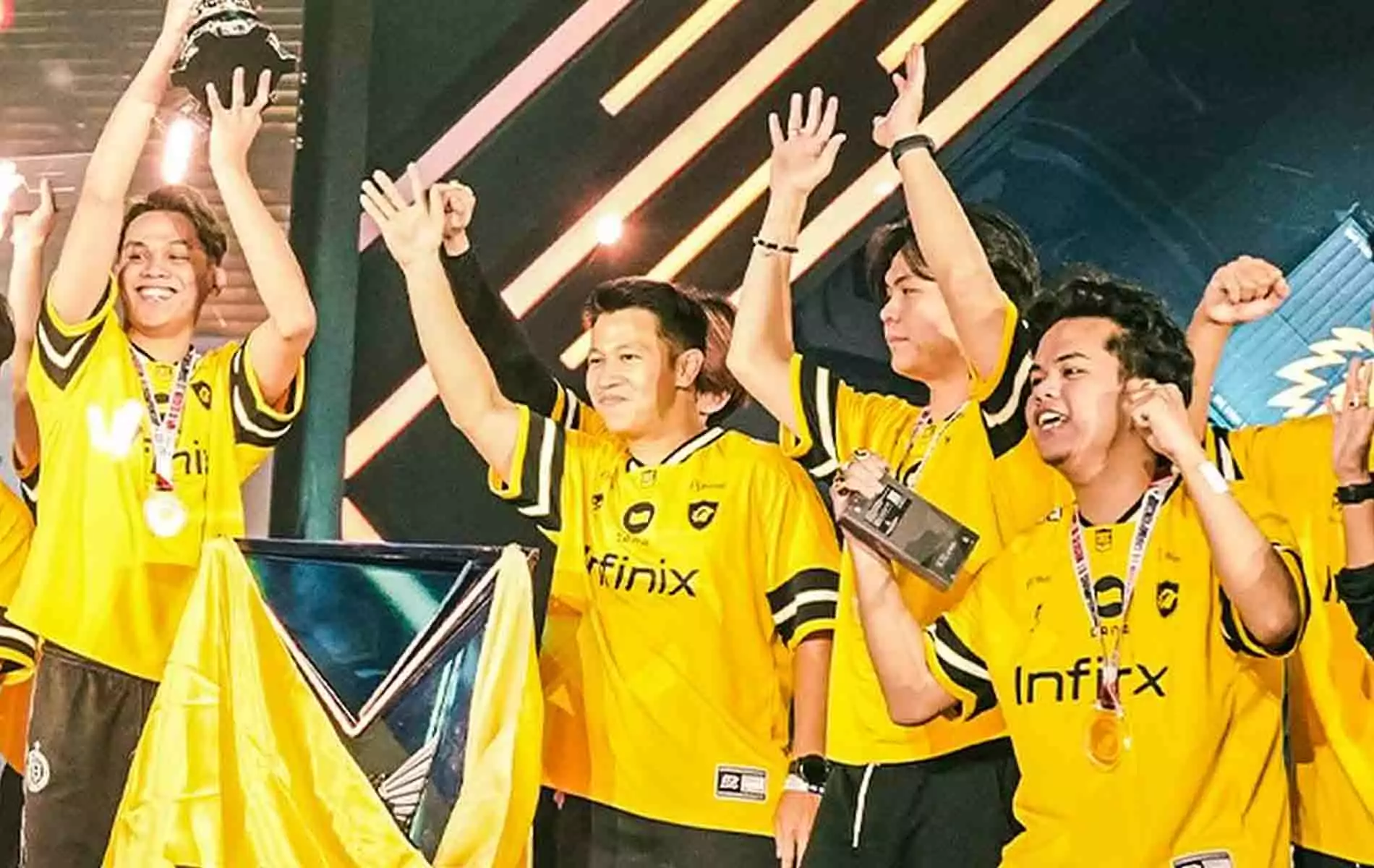 ONIC Esports Keluar Sebagai Juara MPL ID S16 Usai Bantai Alter Ego ...